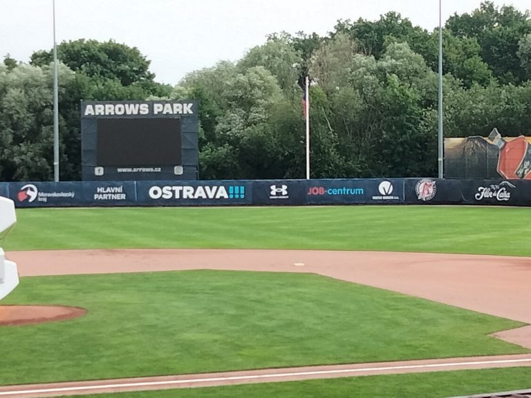 PARMA CLIMA ANCORA IN CORSA. SUPERATI GLI ARROWS OSTRAVA PER 13 A 8 ...